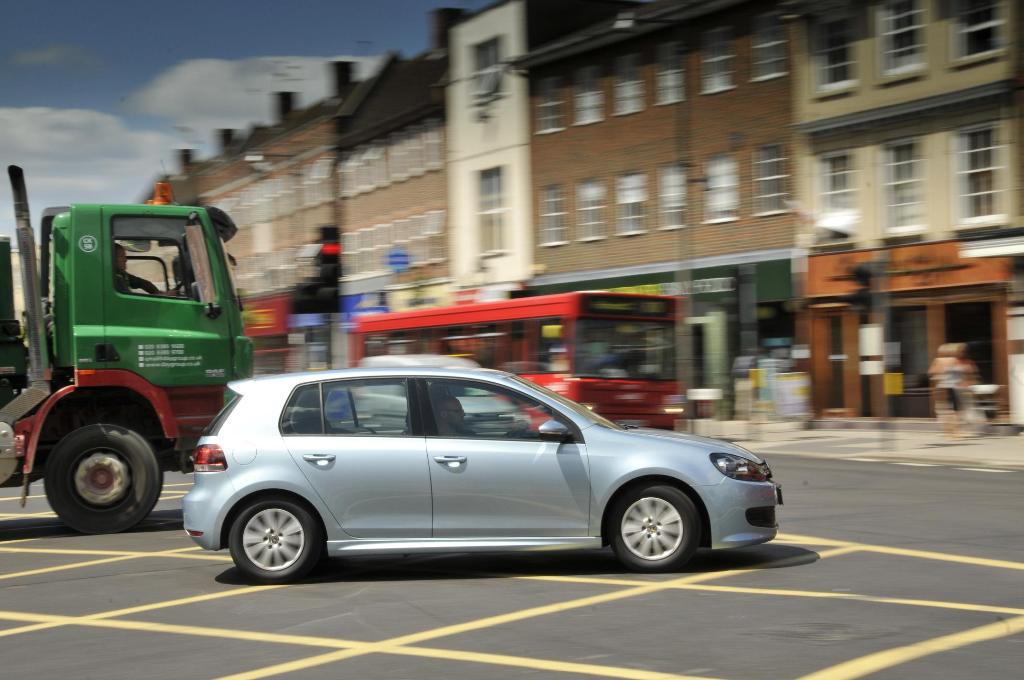 What Makes the Ideal Business Commuter Car?